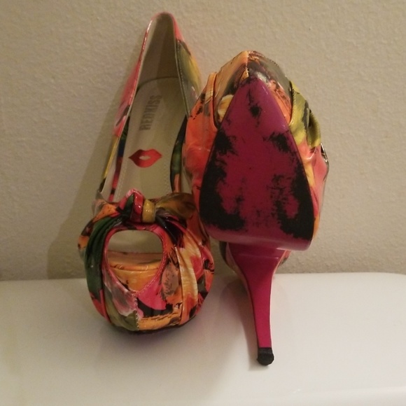 Redkiss | Shoes | Redkiss Multi Color Floral Pumps | Poshmark